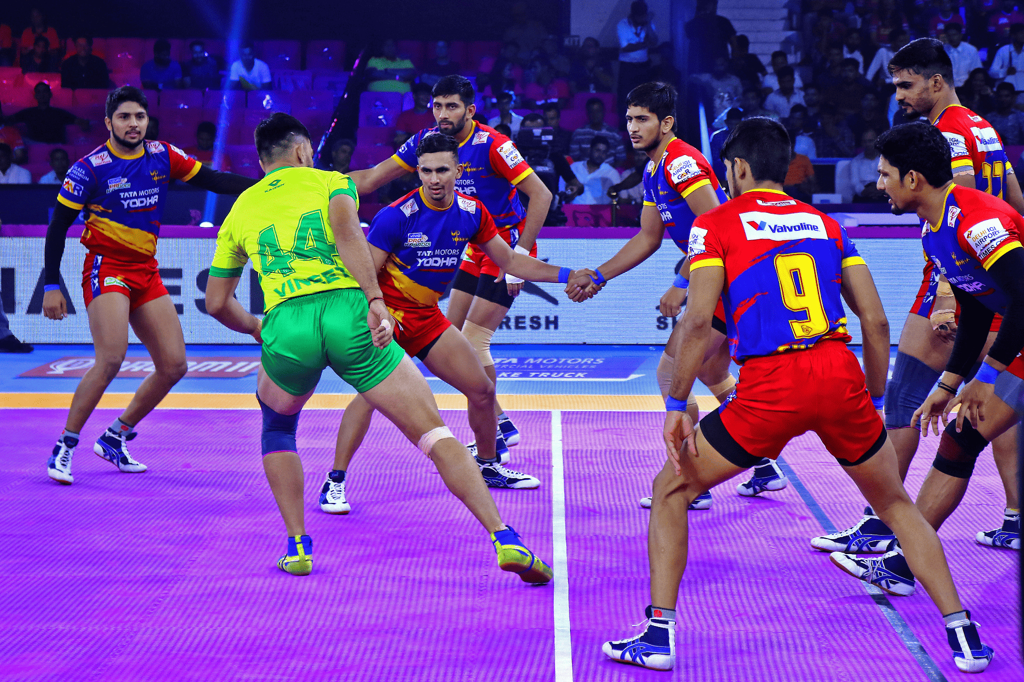 How to Play Kabaddi Defense: Strategies and Tips for Stopping Raids ...